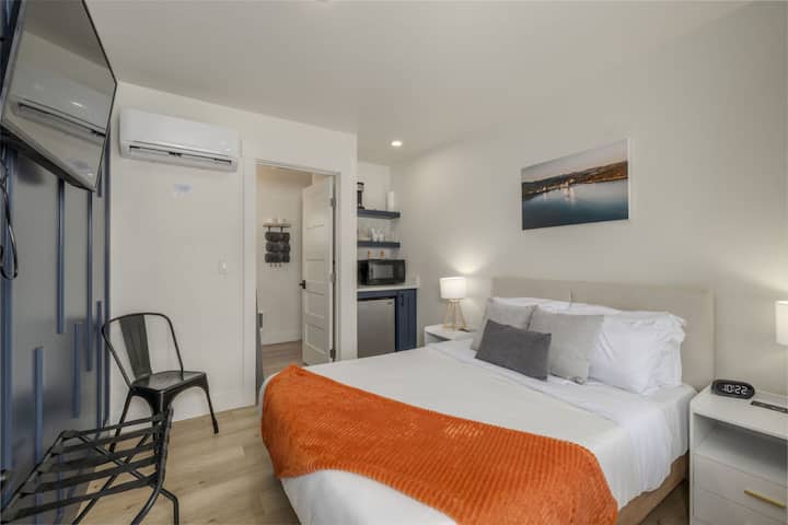 Affordable Studio #10-lake Cda & Kootenai Hospital - Coeur d'Alene, ID