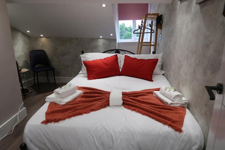 The Loft At Sherborne's Historic Quarter ~ Local - Sherborne