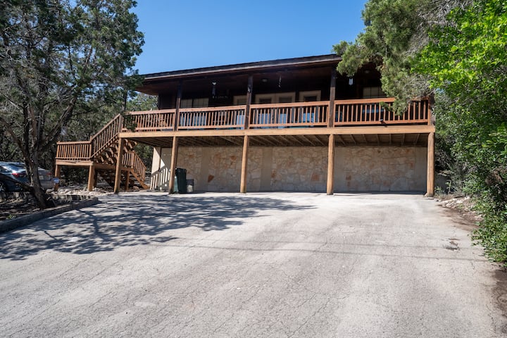 Cedar Ridge Lodge - Concan, TX