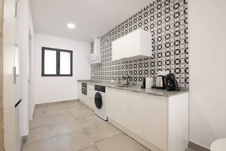 Valencia Beach Apartment 1 W/ Ac - Valencia