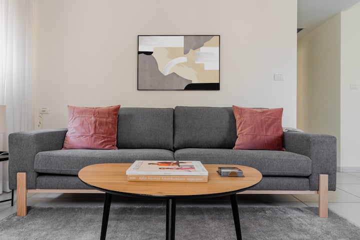 Blueground | Nahalat Bynamin Miklat Garden Balcony - Tel Aviv-Yafo