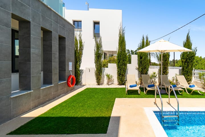 Villa Alassia 19 By Ezoria Villas - Famagusta