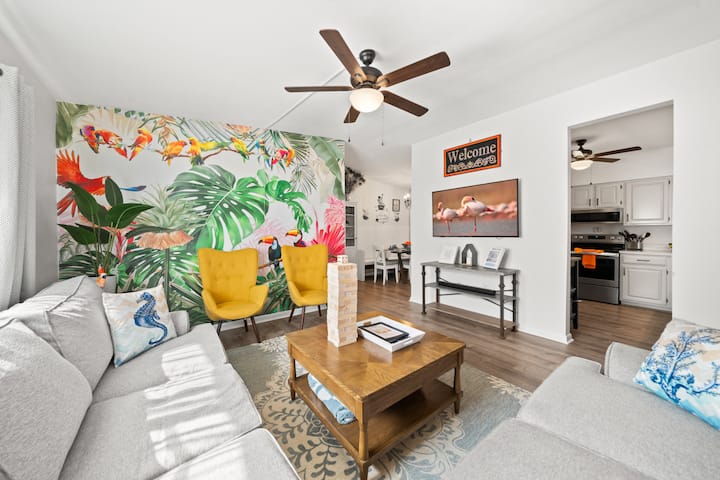 Cocoa Beach Retreat | Hot Tub | Steps To Sand - Cocoa Beach, FL