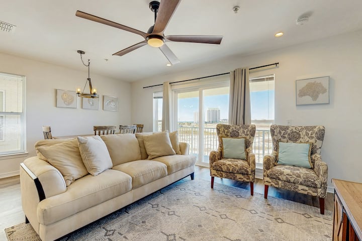 Gorgeous 3br | Shared Pool| Beach Access - Navarre, FL