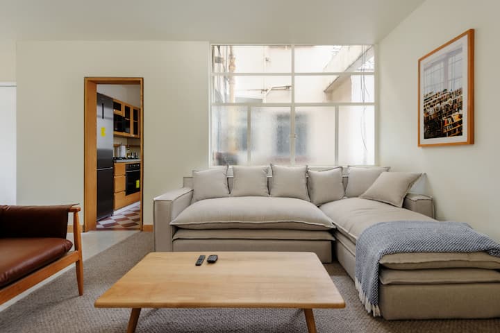 W* | Captivating 2br With Balcony  In Roma Norte - Mexico City