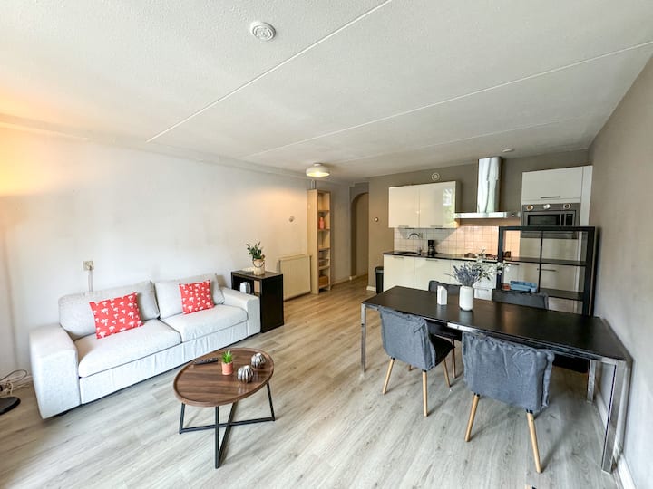 Comfortable 4 Pax Apt. @ Citycentre With Balcony - 암스텔벤