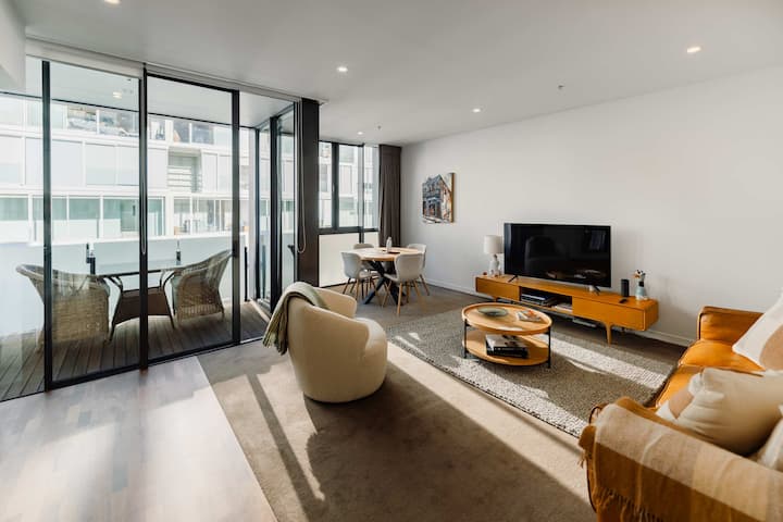 Pavilions Marina 104 | Wynyard Quarter | Viaduct - Auckland