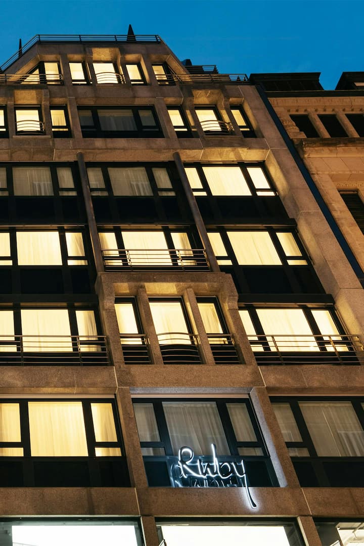 Wow Room At A Boutique Hotel & Mixologist On Site - Genève