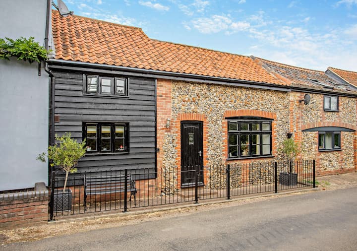 The Old Stores - Rede - Stanstead