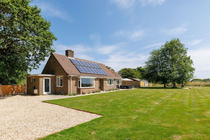 Idyllic 3 Bed Country Cottage - West Wittering