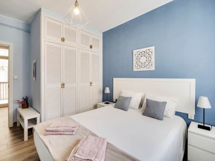 Spacious Apartment With Terrace In Barcelona - Badalona