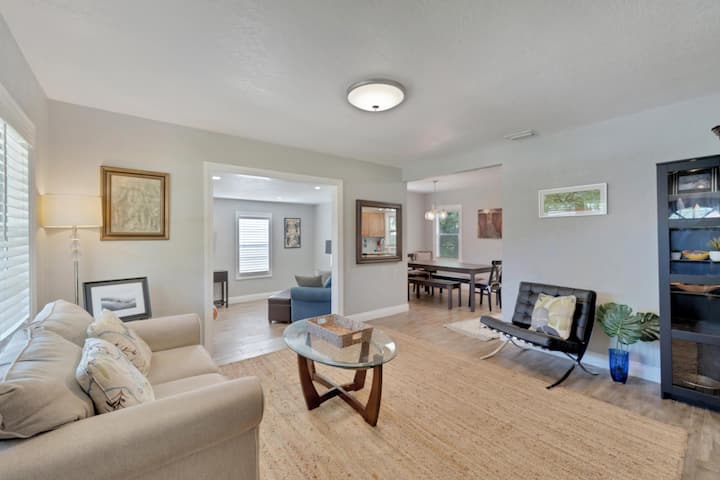 2 Minutes To Downtown Tampa And Riverwalk - Tampa, FL