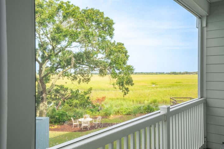 Marshwinds 2-c Marsh Views, Screen Porch - Folly Beach, SC