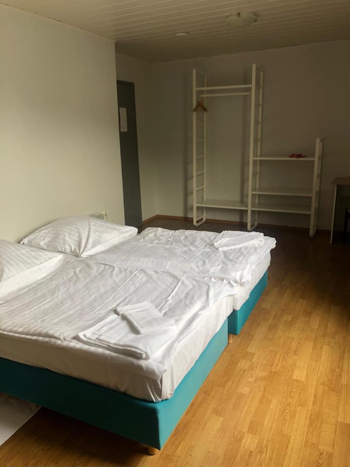 Doppelzimmer-einfach-gemeinsames Badezimmer - Wuppertal