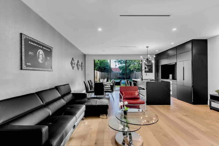 Paradise House W/ Pool & Yard - Miami, FL