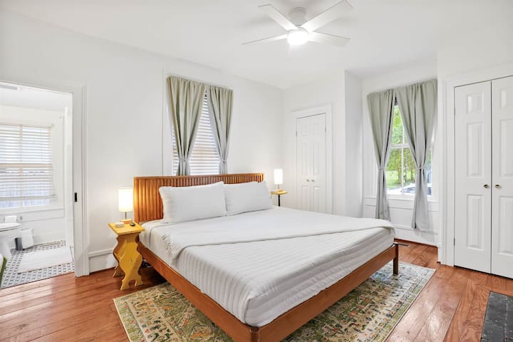 The Cottonwood Flat - Wilmington, NC