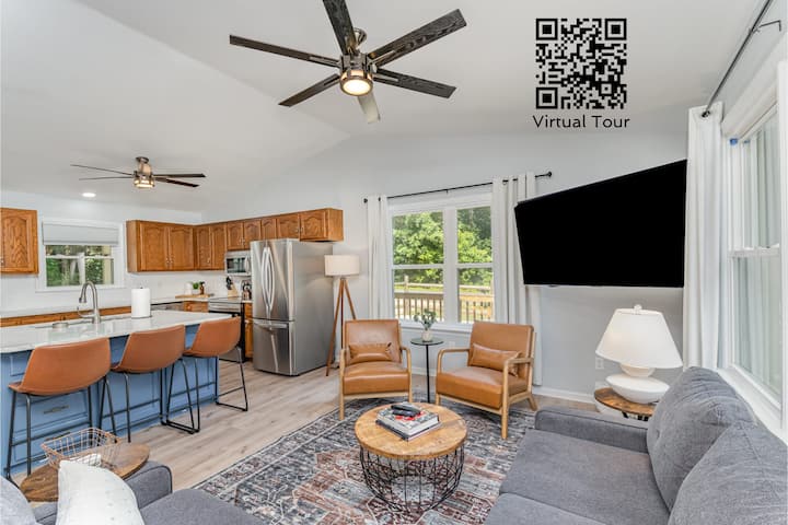 Relaxing Belmont Escape: 4br, 2.5ba, Pet-friendly - Belmont, NC