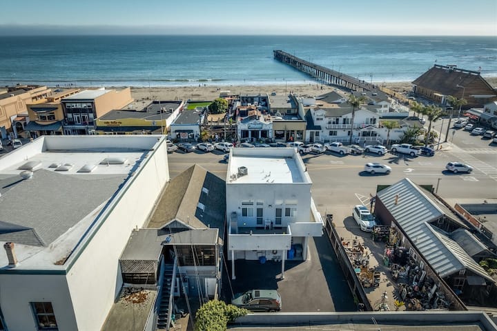 (047) Casa De Gil-downtown Location - Cayucos State Beach