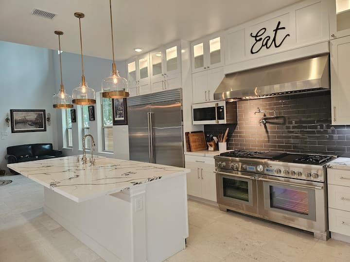 Benji's Place - The Woodlands, TX