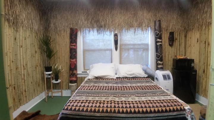 Bamboo Oasis Near Convention Center - San Diego Airport (SAN)