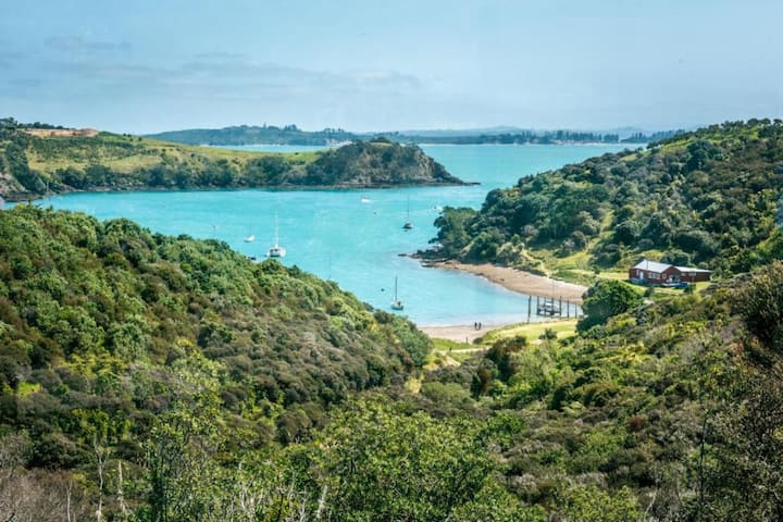 Delamore Cove - Kowhai | Stay Waiheke - Waiheke Island