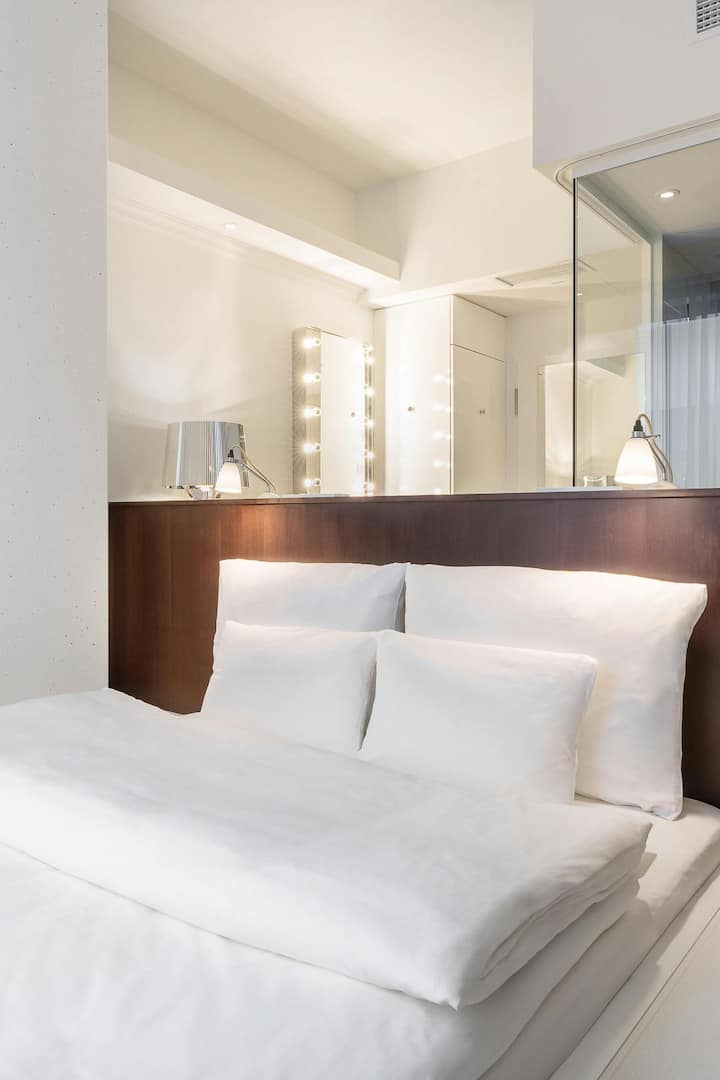 Nest Room In The Heart Of Stuttgart - Stuttgart