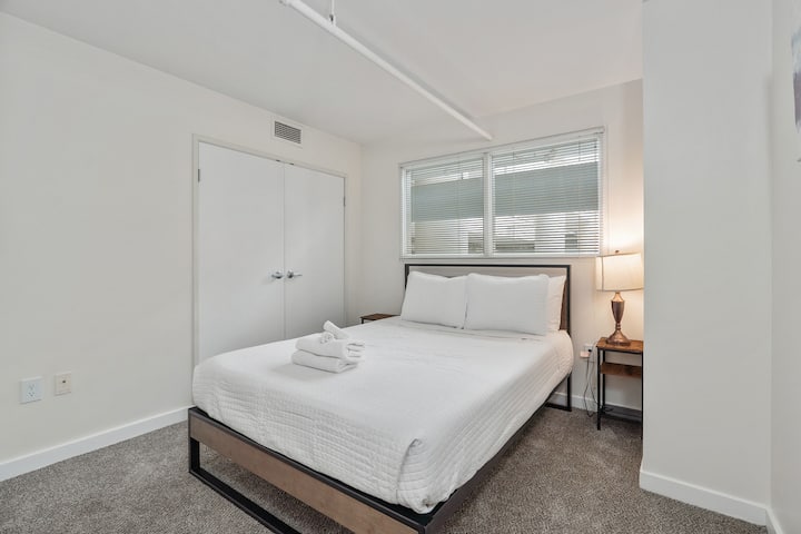Cozysuites - 1br With Direct Skybridge Access #5 - IUPUI,Indianapolis