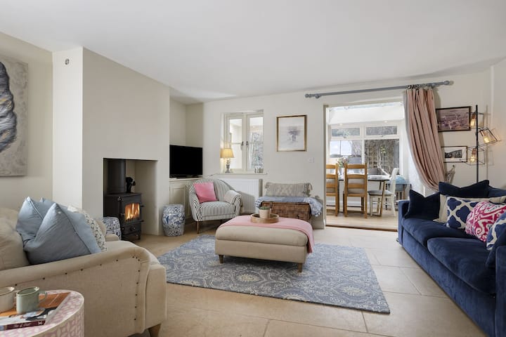 Cottage With Log Burner - Harvey's Corner Cottage - Chipping Norton