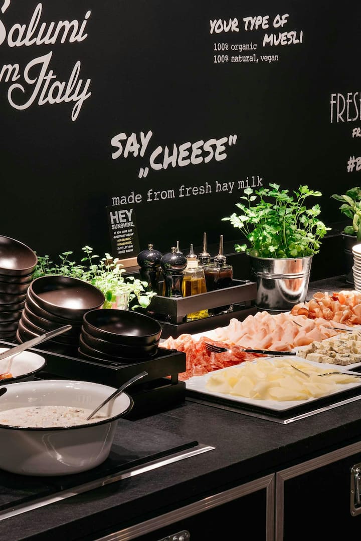 Lovely Room At Ruby Leni Hotel - Düsseldorf