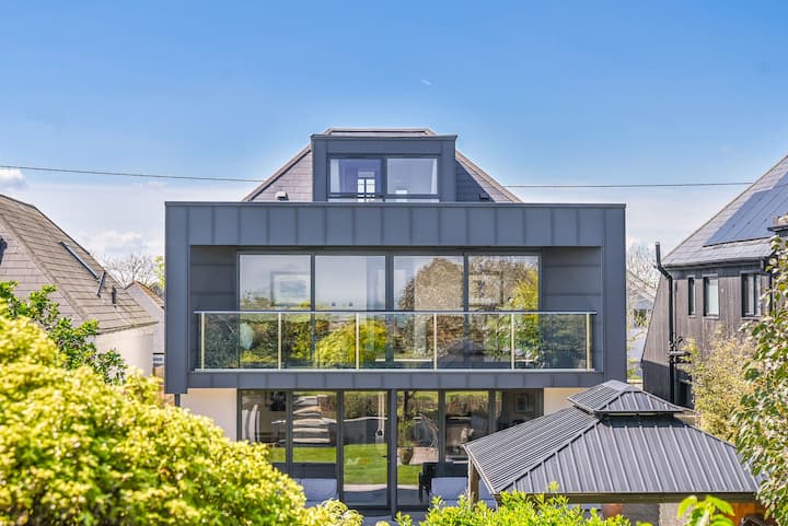 Xanadune Beach House - Hot Tub - Dungeness