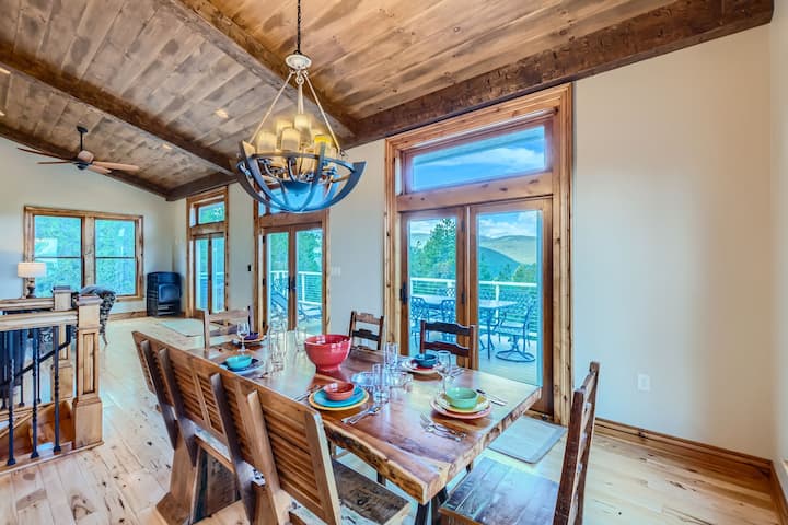 New Hot Tub! The Ultimate Rocky Mountain Retreat - Nederland, CO