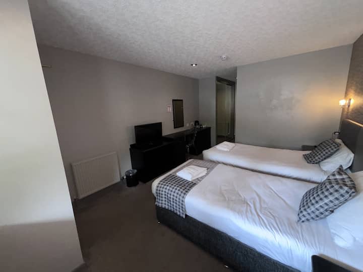 Fabulous Twin Room Pet Friendly - リンリスゴー