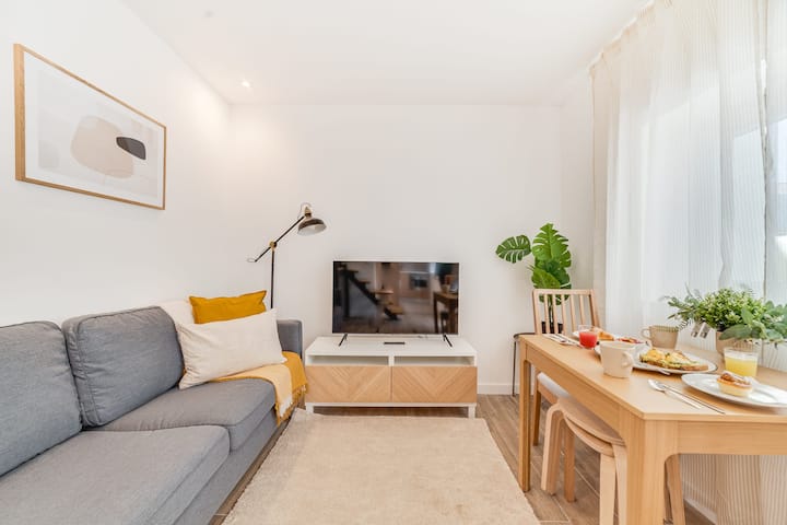 Sunny Charming Campolide Duplex With Garden - Lumiar