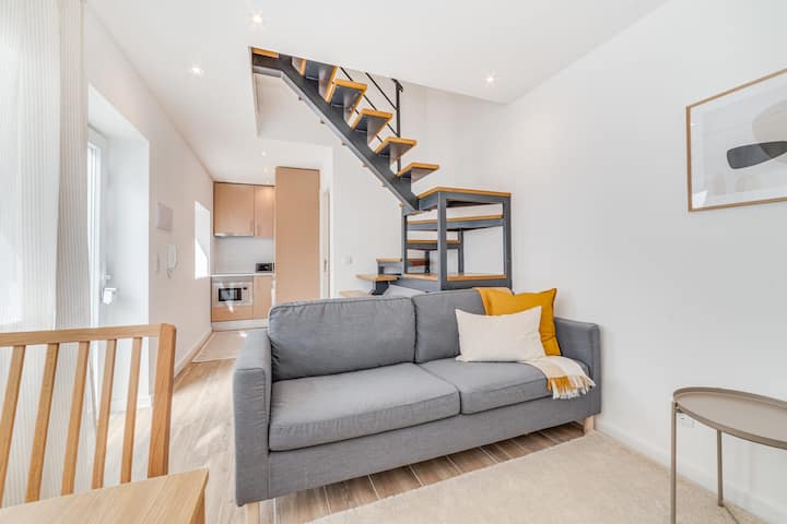 Sunny Charming Campolide Duplex With Garden - São Domingos de Benfica