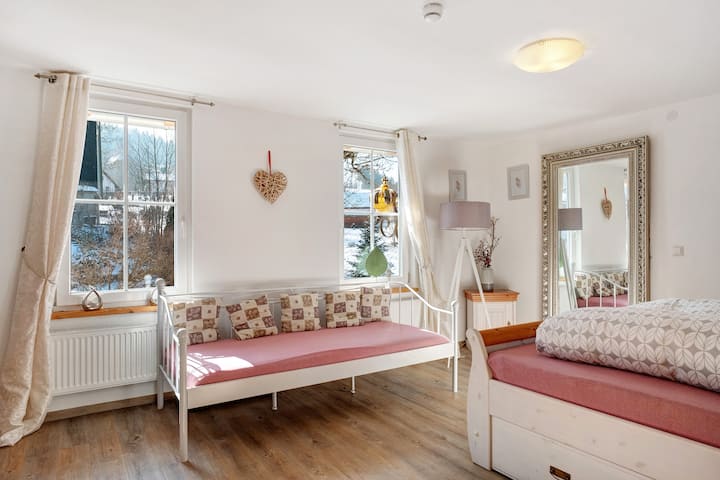 Ferienwohnung 3 - 9 Personen - Schramberg