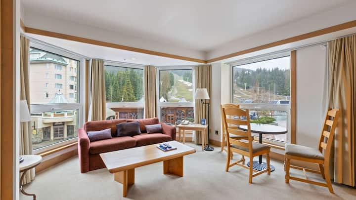 1br Ski-in/out – Steps To Blackcomb | Lc303 - 威士拿