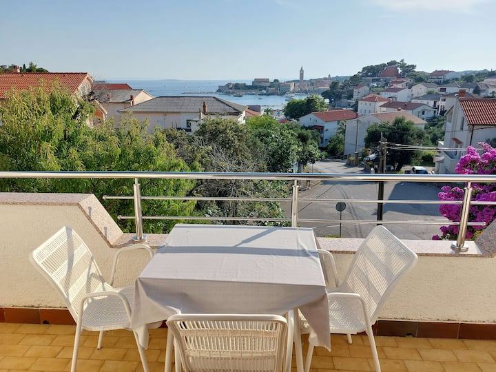 A-23468-b Appartement De Deux Chambres Avec Le - Rab