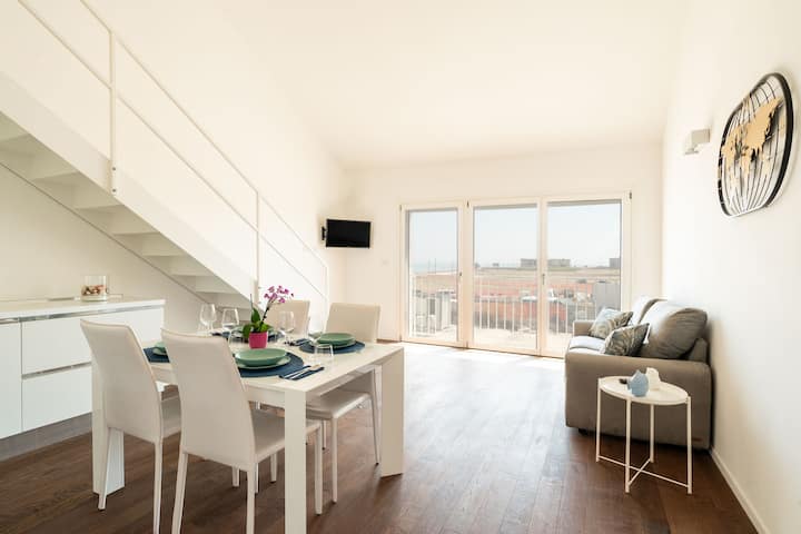 Lolita's Beachfront Loft By Wonderful Italy - Bari