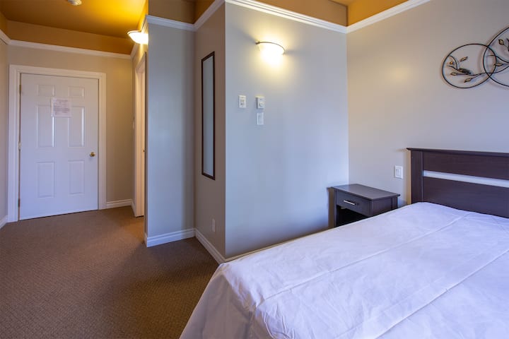 Varenne Hotel Private Double Room 2 - A14 - Beloeil