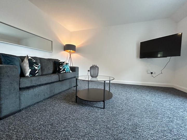 20 Linen Loft - 2 Bed Apt - Kirkcaldy