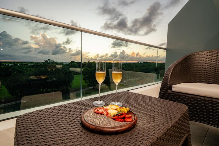 Worldtrotter Scape ! Remote Work @ Cana Bay - 푼타 카나