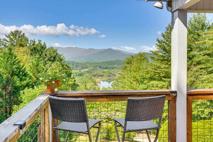 Hiawassee Hideaway: Hot Tub, Lake & Mountain Views - Young Harris, GA