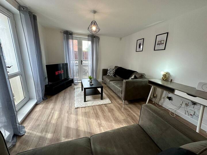 2br City Side Apartment - Belfast