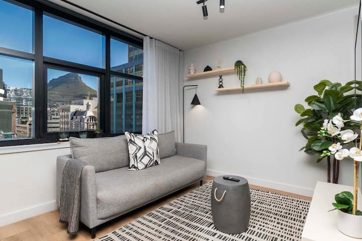 Stylish Studio In The Tokyo: Rooftop Pool & Braai - Cape Town