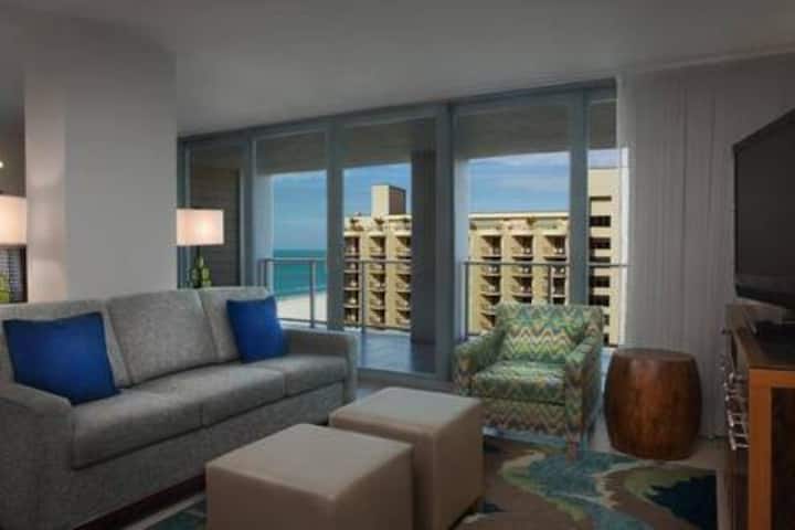 2| Crystal Shores | Lux Stay | Beachfront - Marco Island, FL
