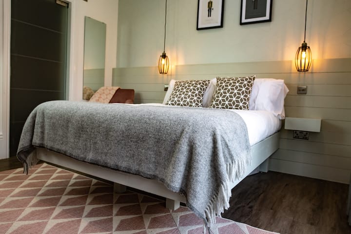 Apartment-apartment-ensuite With Shower-one Bedroo - Reading