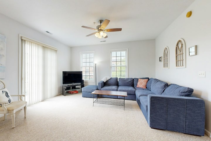 Village Of Five Points Condo With Pool - Lewes