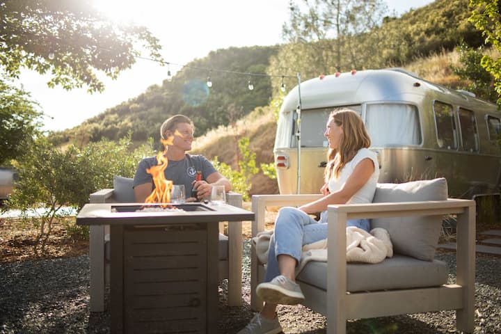 Design-led Glamping Escape Near Yosemite - California