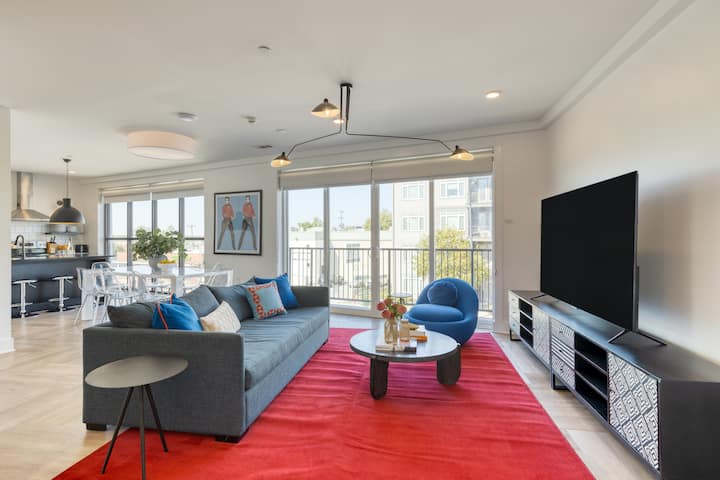 Premier Four-bedroom Suite + Balcony | The Carter - Nashville, TN