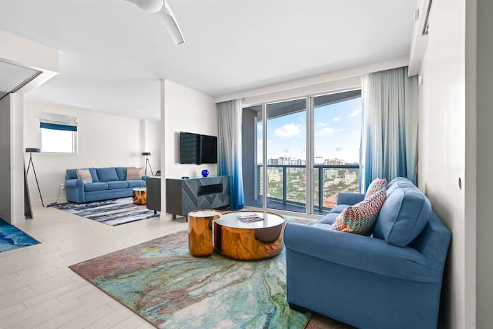 2br Wfll, Rare Double Livingroom Design,new Sofas! - Fort Lauderdale